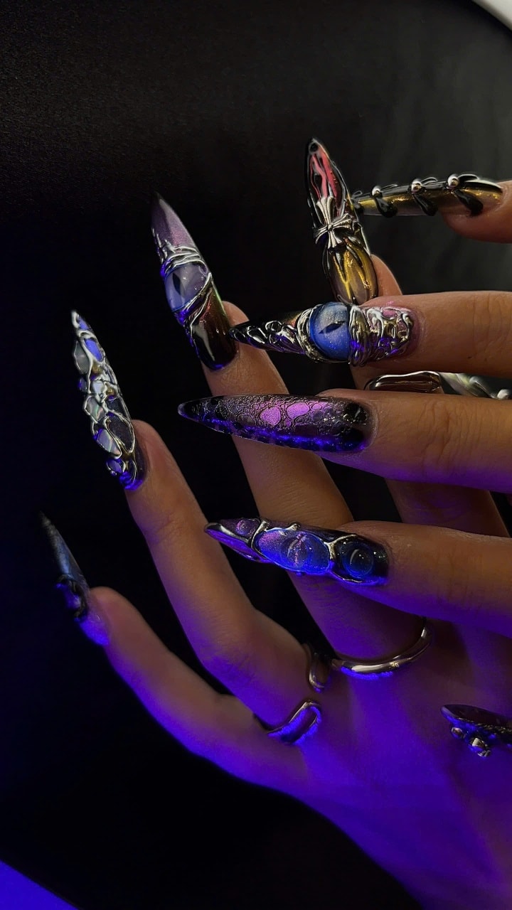 Nail salon in District 1 HCMC easy access for travelers